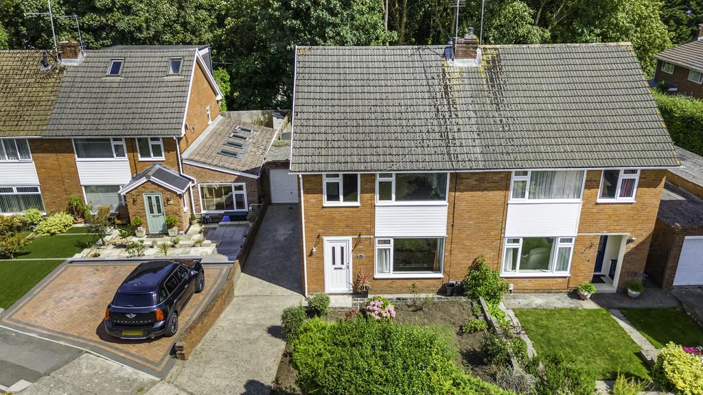 Pinewood Close, Penarth CF64 3 bed semi-detached house - £350,000