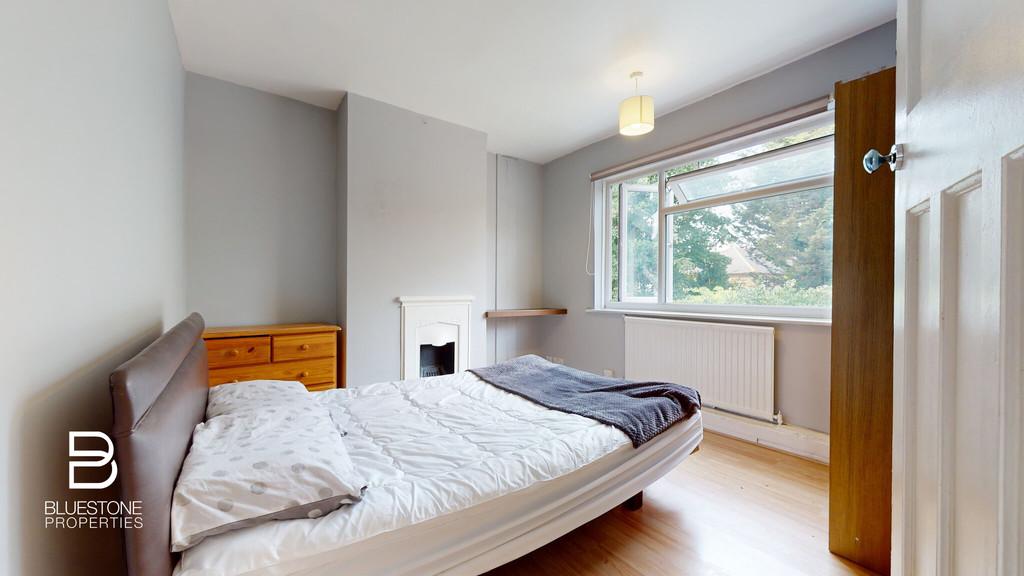 Overton Road, Abbey Wood 3 bed terraced house - £2,299 pcm (£531 pw)