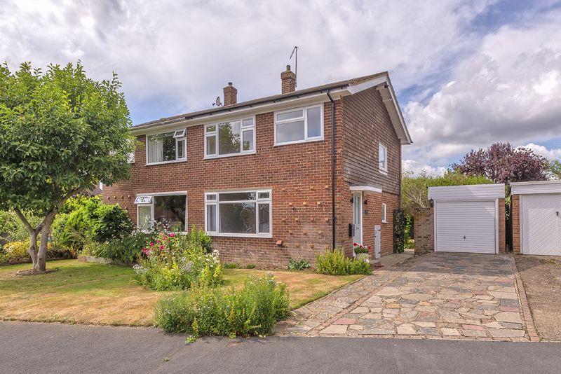 Downs Road, Yalding ME18 3 bed semi-detached house - £430,000