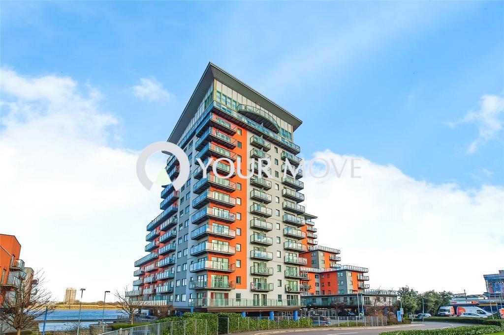 Mast Quay, London SE18 2 bed flat - £1,650 pcm (£381 pw)