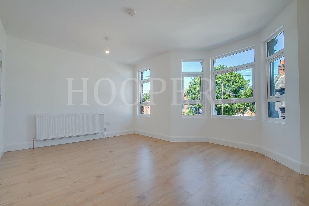 Oldfield Road, London, NW10 2 bed flat - £395,000