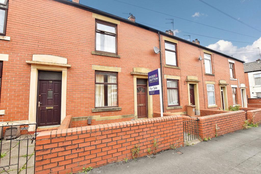 Grasmere Street, Cronkeyshaw... 2 bed terraced house - £100,000