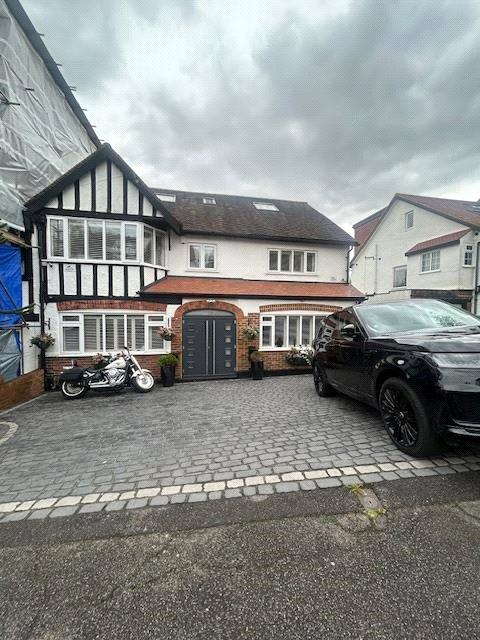Oakhurst Rise, Sutton SM5 7 bed semi-detached house - £4,500 pcm (£ ...