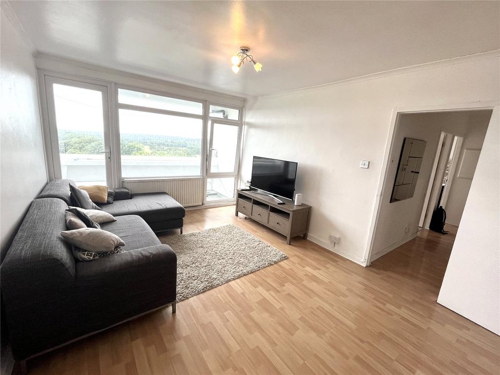 Fontley Way, London SW15 2 bed apartment - £1,700 pcm (£392 pw)