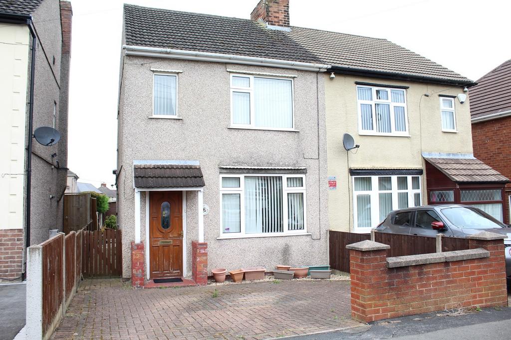 Ley Gardens, Alfreton, Derbyshire.... 2 bed semi-detached house - £135,000