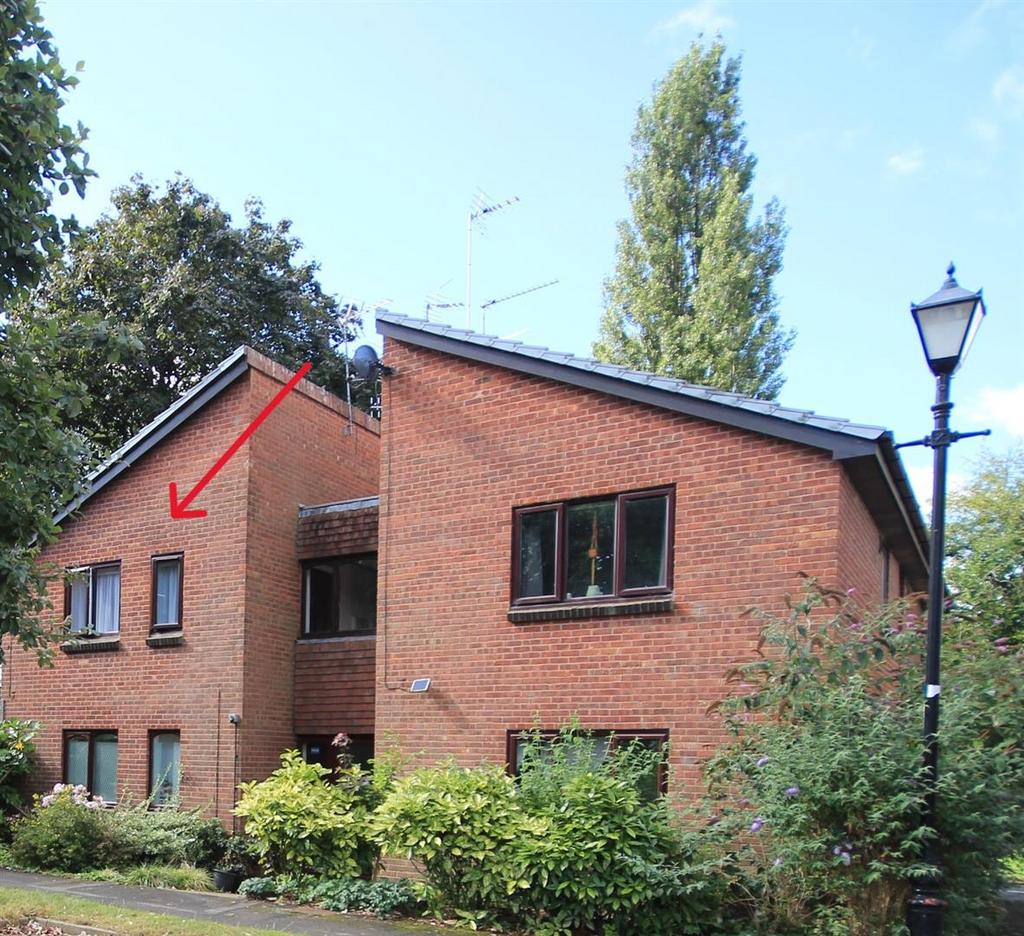 William Tarver Close, Warwick Studio - £105,000