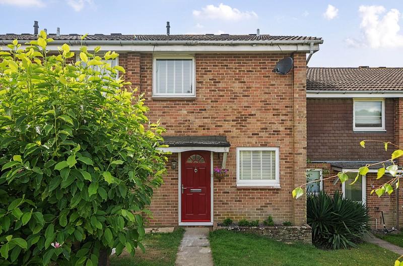Headley Grove, Tadworth, Surrey. KT20 3 bed terraced house - £415,000