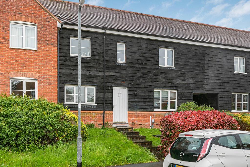 Wynches Farm Drive, St Albans, AL4 3 bed house - £2,000 pcm (£462 pw)