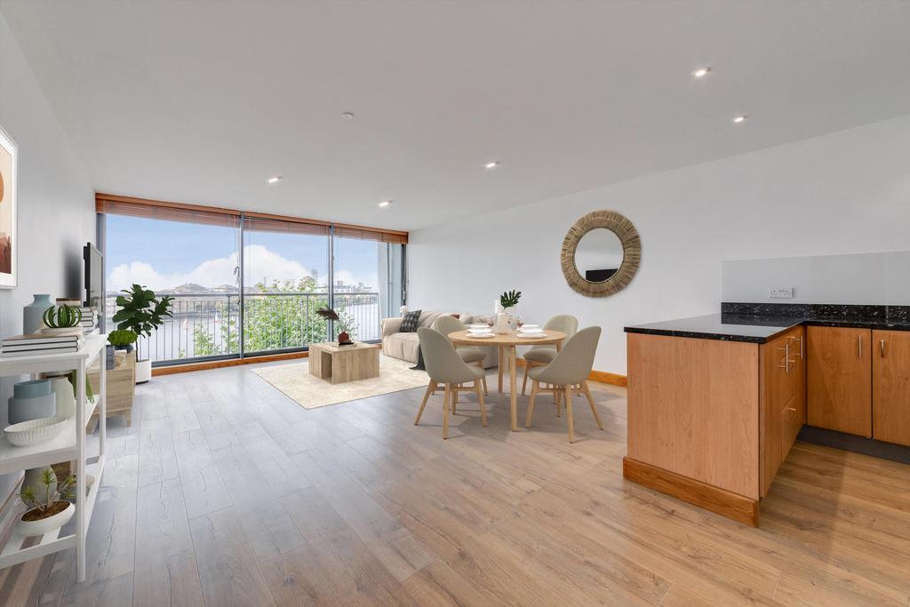 City Harbour, Selsdon Way, London, E14 2 bed apartment for sale - £675,000