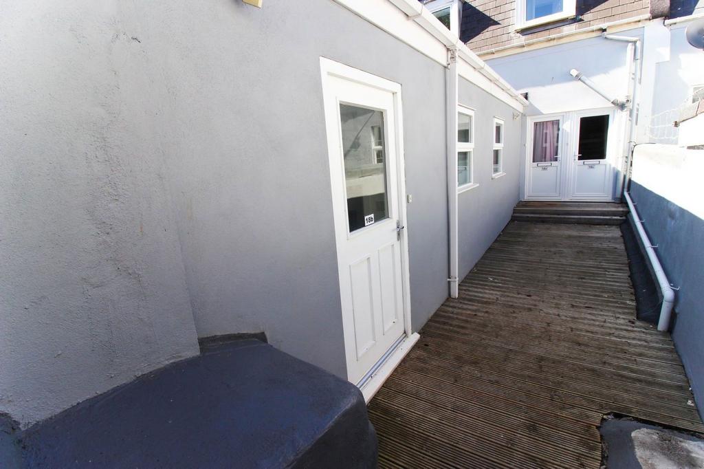 Tor Hill Road, Torquay, TQ2 5RD 1 bed flat for sale - £79,000