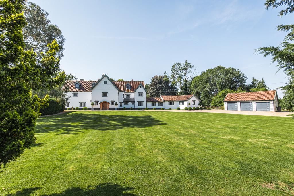 Saxlingham Nethergate 7 bed farm house for sale - £2,275,000