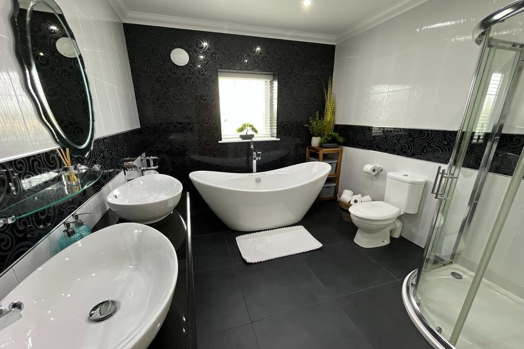 Colliers Way, Whitehaven CA28 4 bed detached house - £395,000