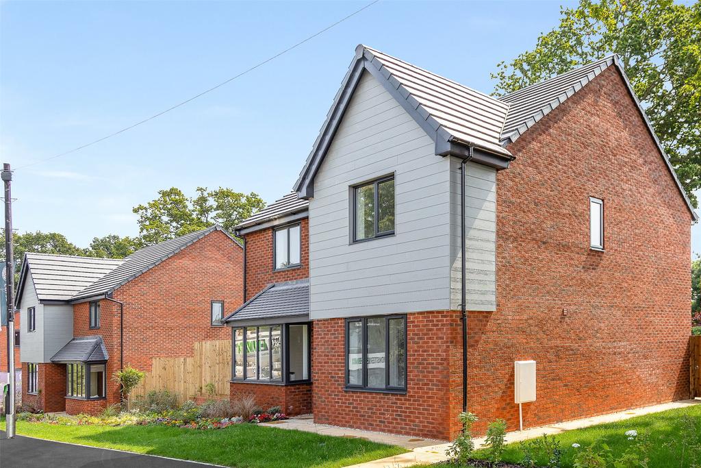 Showhome Opening Hunters Copse... 4 bed detached house - £525,000