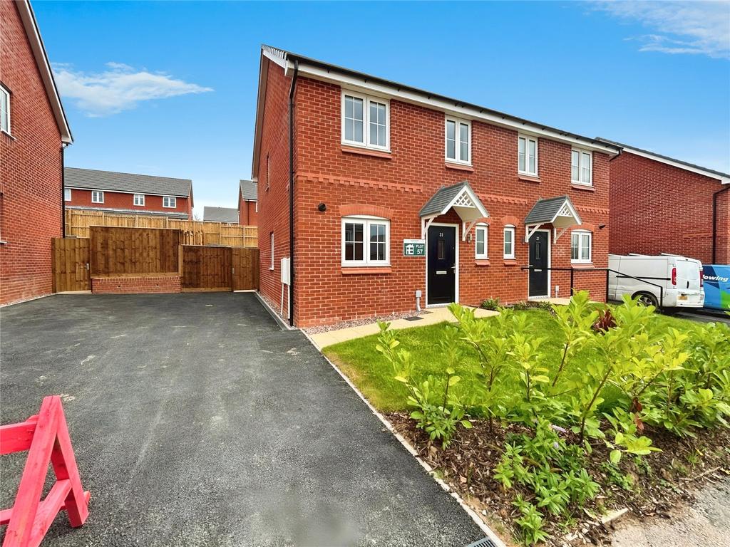 Butterworth Road, Nottinghamshire NG17 3 bed semi-detached house - £ ...