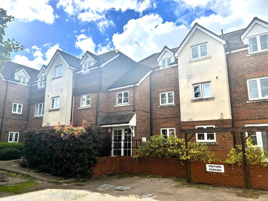 Primett Road, Old Town Stevenage 2 bed flat - £260,000