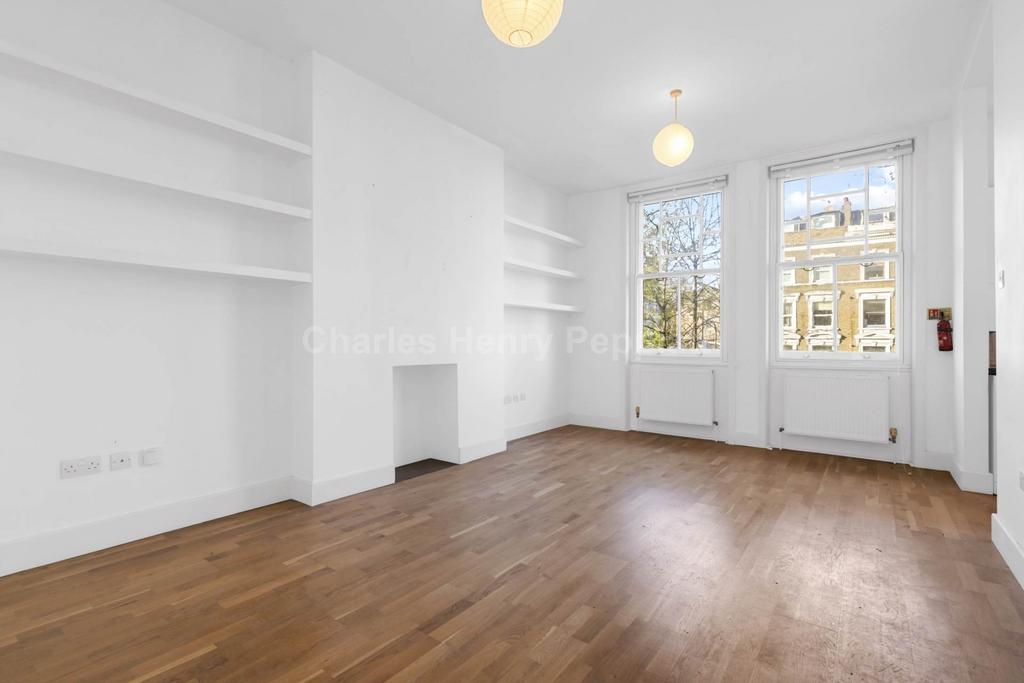 Chalcot Gardens, Belsize Park, NW3 2 bed apartment - £750,000