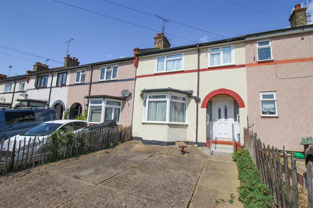 Manchester Drive, Leigh-On-Sea 3 bed terraced house for sale - £325,000