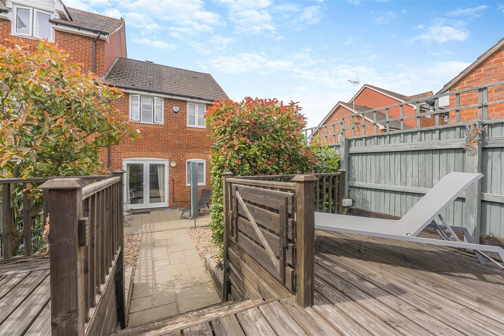 Oldfield Drive, Wouldham, Rochester 3 bed end of terrace house for sale ...