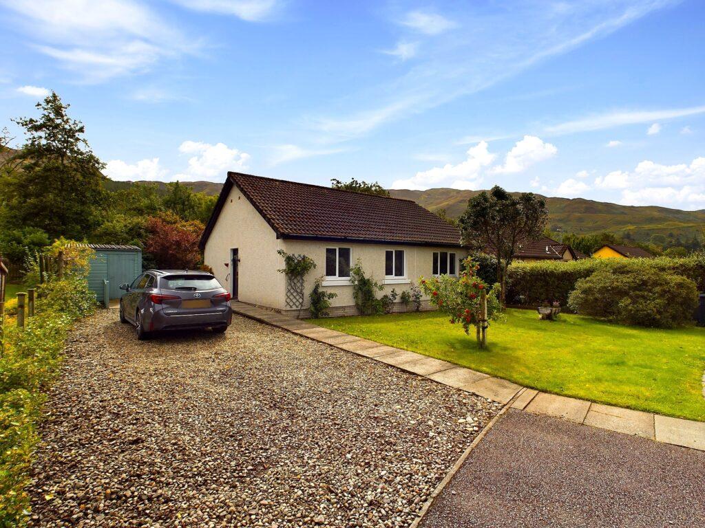 6 The Glebe, Kilmelford, By Oban, Argyll 3 bed detached bungalow - £250,000