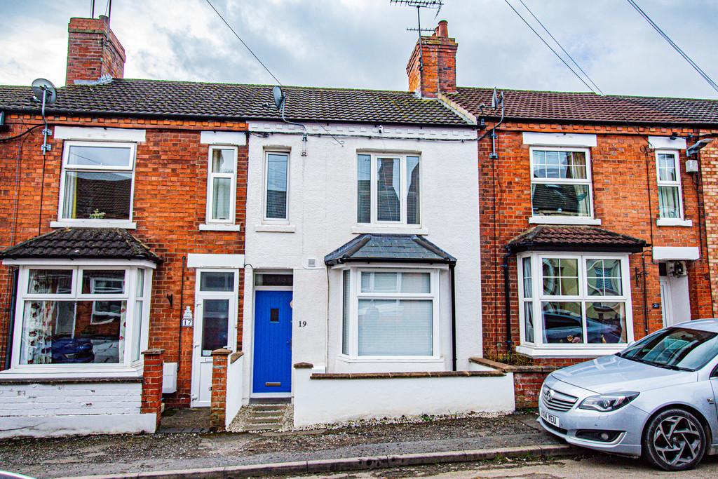 Queen Street, Irthlingborough NN9 2 bed terraced house for sale - £215,000