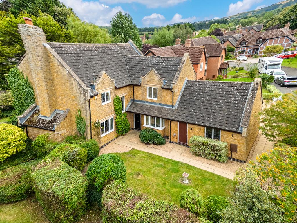 Kimble Close, Knightcote, CV47 5 bed detached house - £775,000