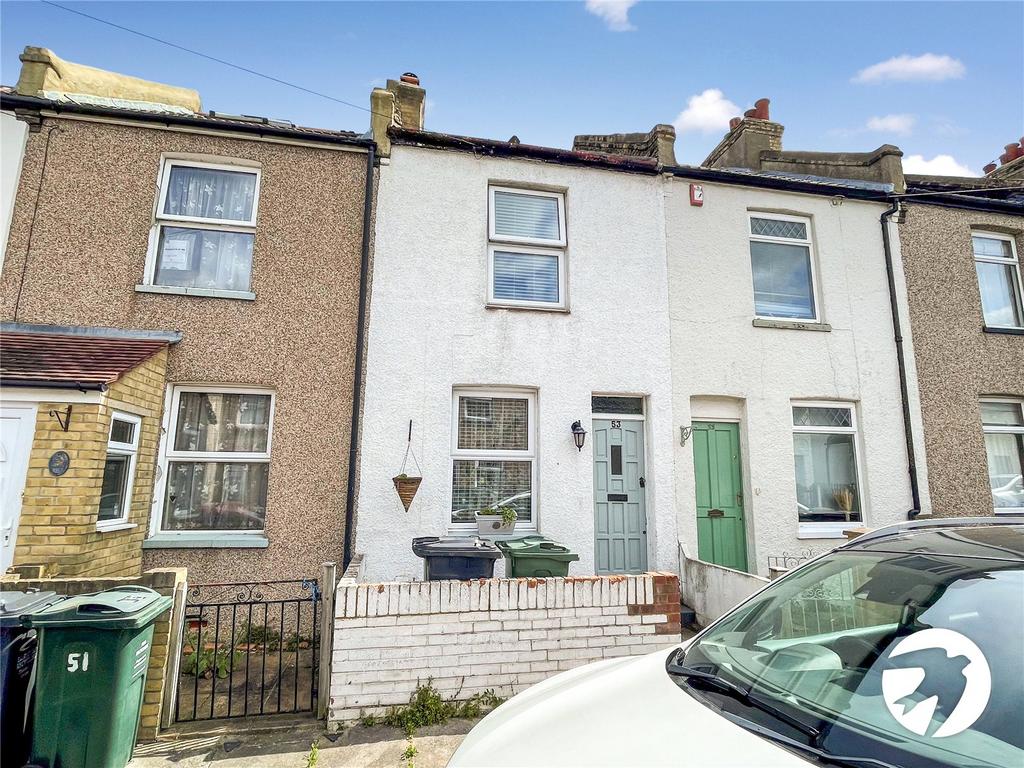 Howard Road, Dartford, Kent, DA1 2 bed terraced house - £270,000
