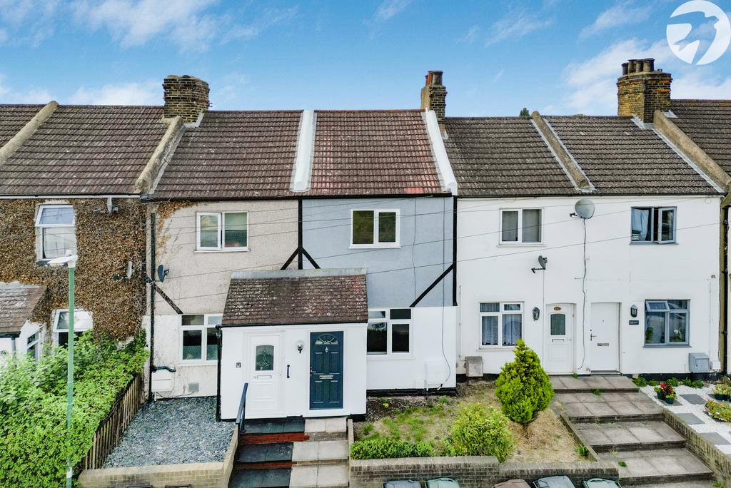 Stanhope Road, Swanscombe, Kent, DA10 2 bed terraced house - £280,000