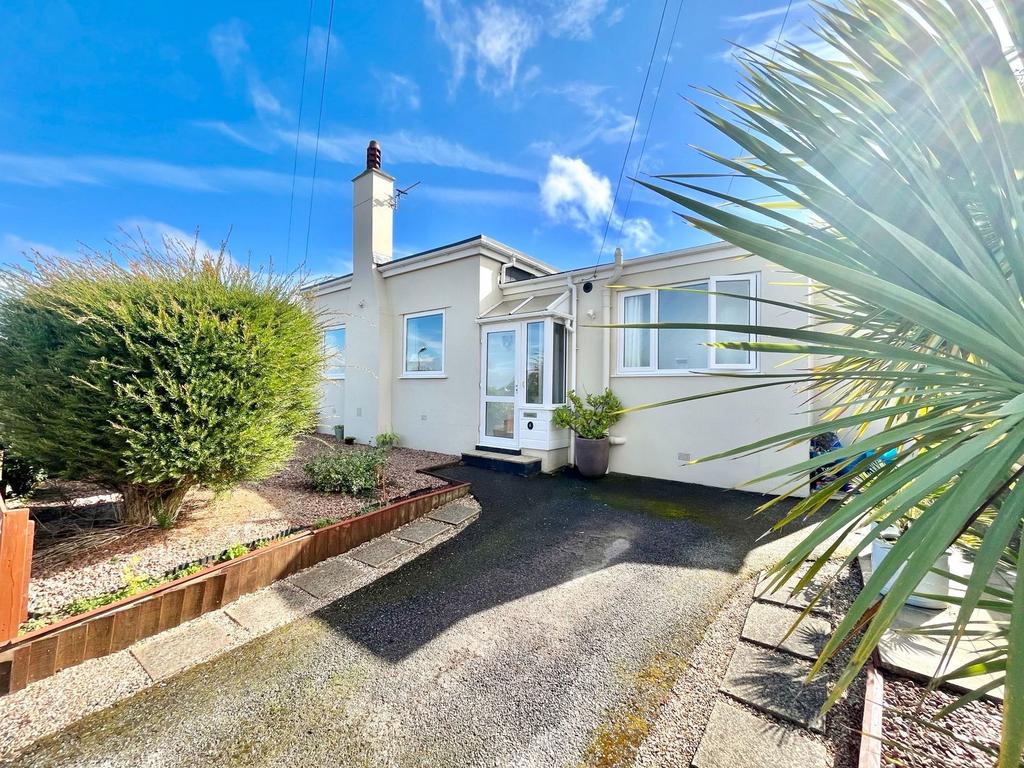 Crossway, Goodrington, Paignton 2 bed semi-detached bungalow - £400,000