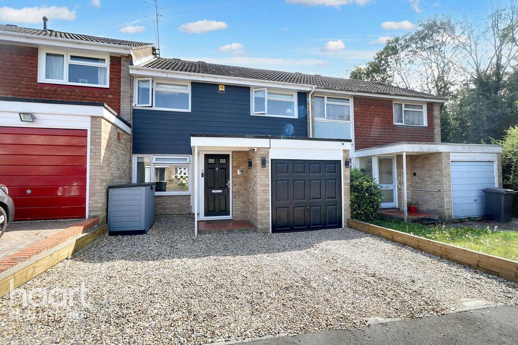 Downsway, Chelmsford 3 bed terraced house - £400,000