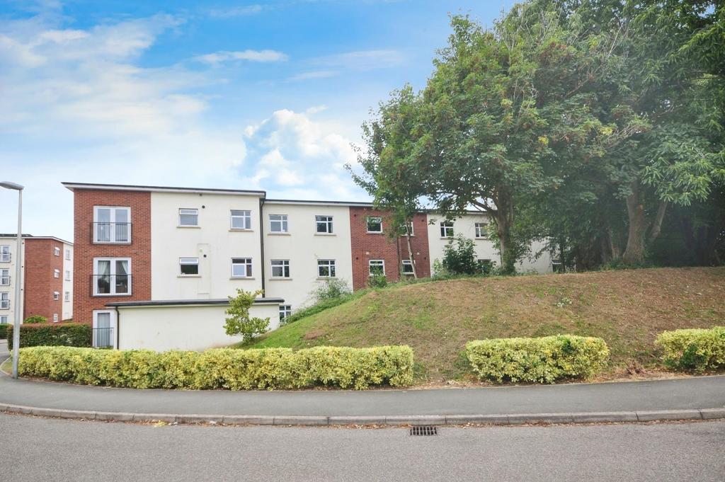 Thursby Walk, Exeter 2 bed flat - £175,000