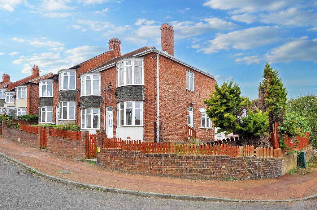 Clyde Street, Gateshead NE8 3 bed flat - £725 pcm (£167 pw)