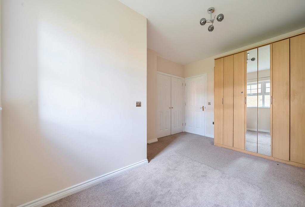 Rose Bates Drive, London NW9 2 bed apartment for sale - £355,000