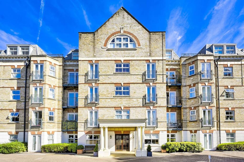 Bryant Court, Acton, London, W3 1 bed flat for sale - £300,000