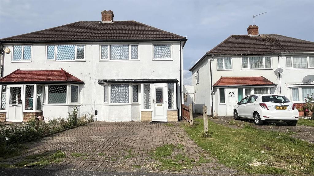 Angel Hill, Sutton SM1 4 bed semi-detached house - £2,500 pcm (£577 pw)