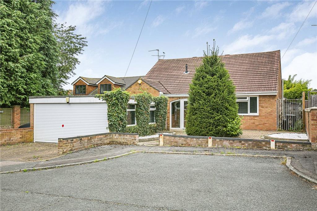 Beechfield Close, Redbourn, St.... 3 bed detached bungalow - £800,000
