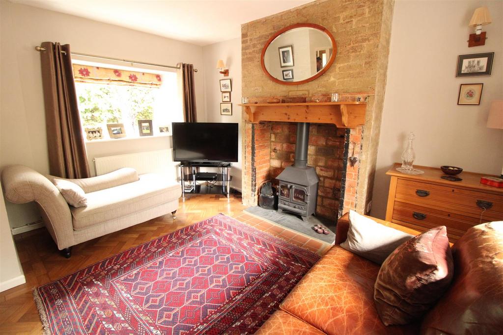 Mounts Lane, Newnham, Daventry 2 bed house for sale - £285,000