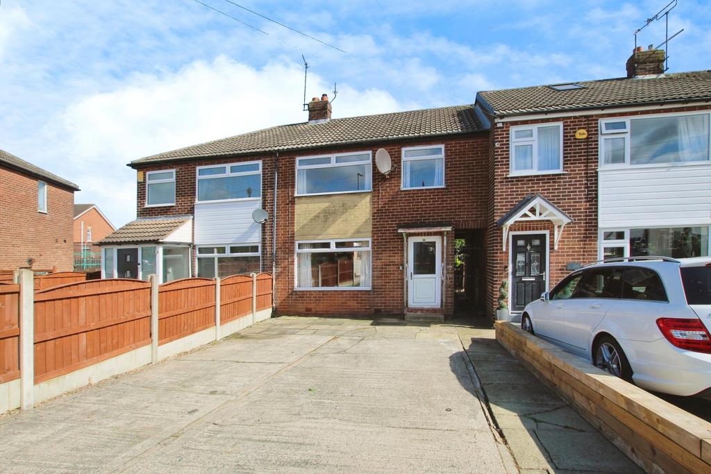 Springfield Avenue, Morley, LS27 3 bed townhouse - £199,950