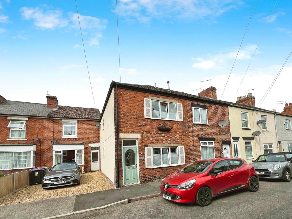 Dudley Road, Grantham, NG31 4 bed end of terrace house - £245,000