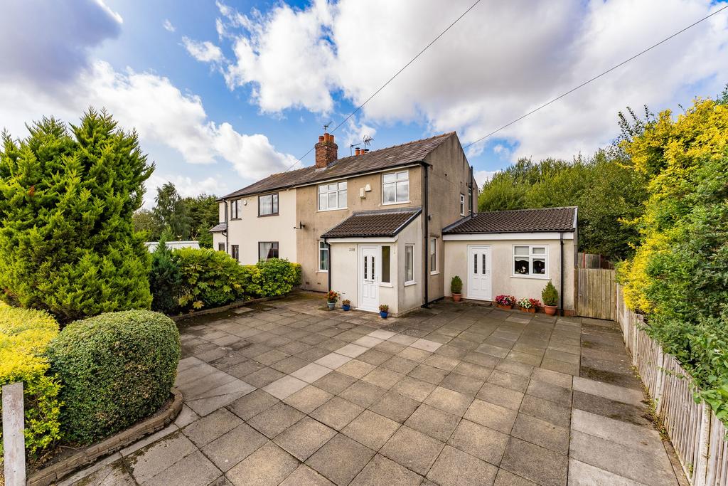 Mill Lane, Widnes WA8 3 bed semi-detached house - £300,000