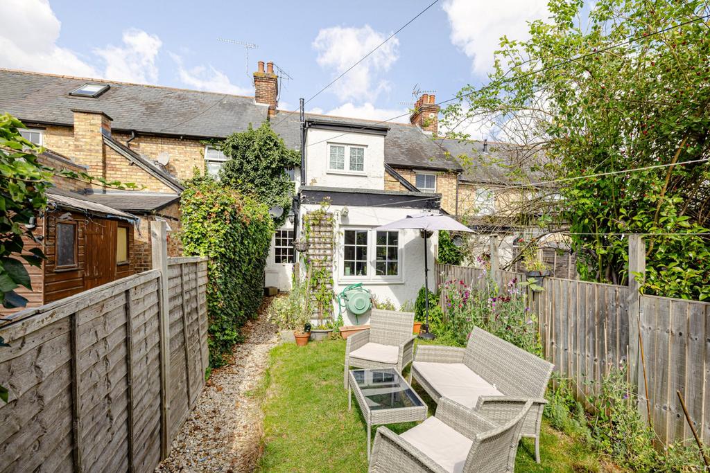 Hillside Cottages, Birchanger Lane... 2 bed terraced house - £300,000