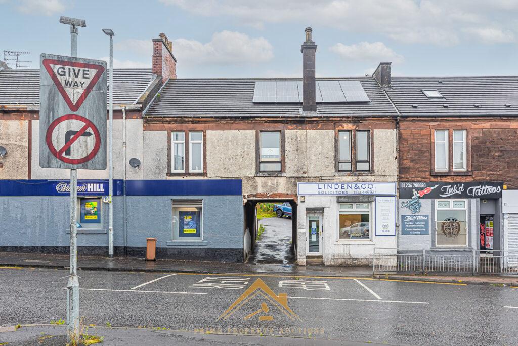 Muiryhall Street East, Coatbridge ML5 2 bed flat - £80,000