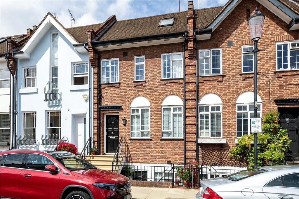 Cope Place, Kensington, London, W8 3 bed terraced house - £2,675,000