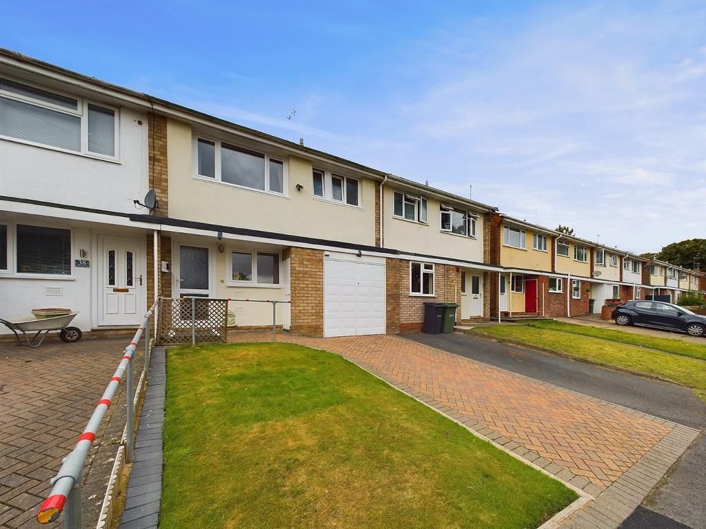 Hardwicke Close, Worcester... 3 bed terraced house - £265,000