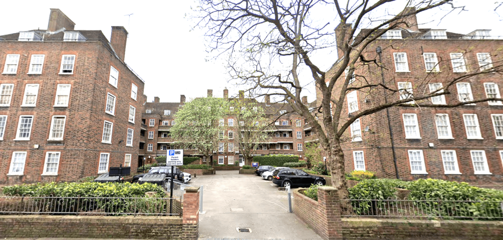 Frampton Street, NW8 3 bed flat - £600,000