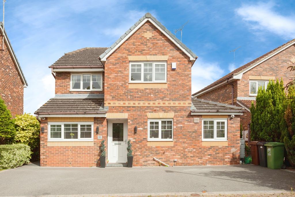 Gate House Court, Leeds LS26 3 bed detached house - £460,000