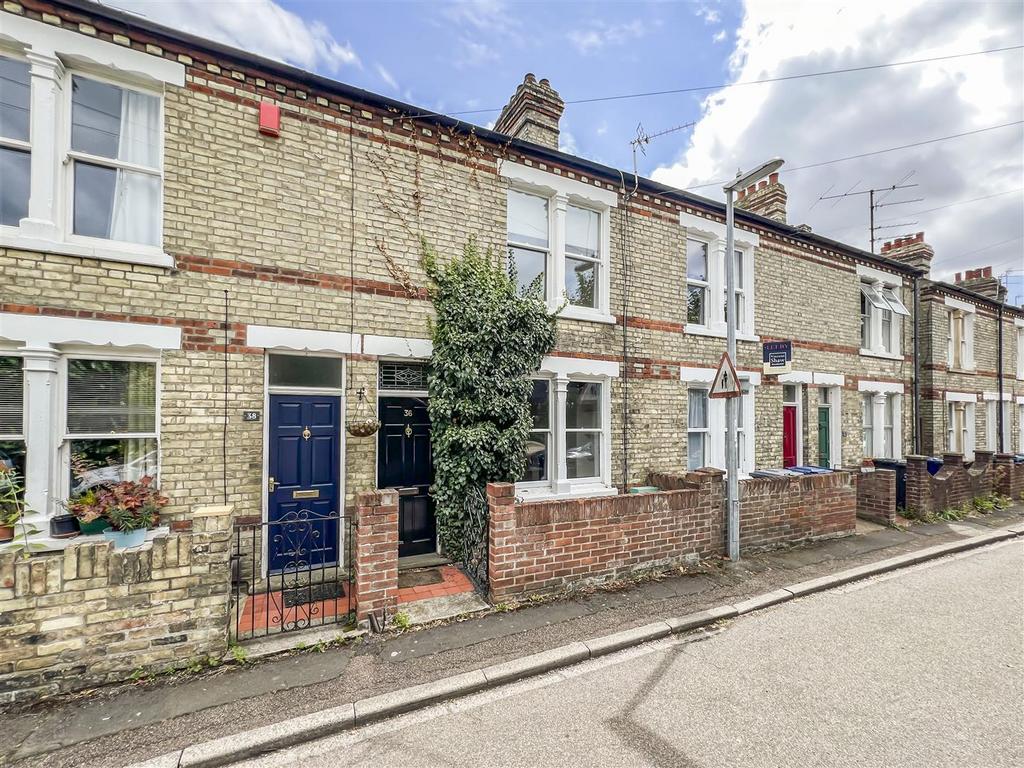 Springfield Road, Cambridge CB4 2 bed terraced house for sale - £525,000