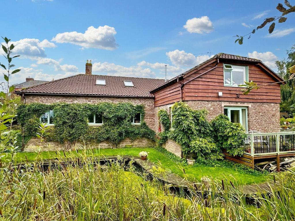 Holme Lacy, Hereford, HR2 4 bed barn conversion - £725,000