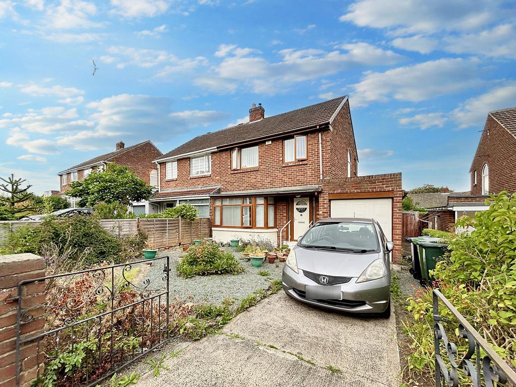 Stella Hall Drive, Blaydon... 3 bed semi-detached house for sale - £175,000