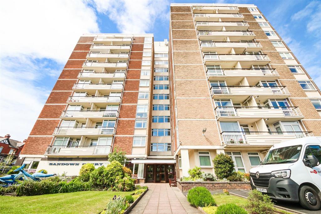 Albert Road, Southport PR9 1 bed apartment - £80,000