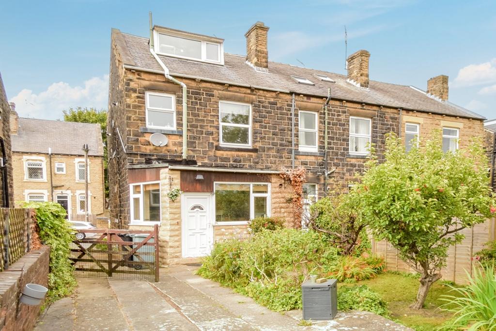 Zoar Street, Morley, Leeds 2 bed end of terrace house - £160,000